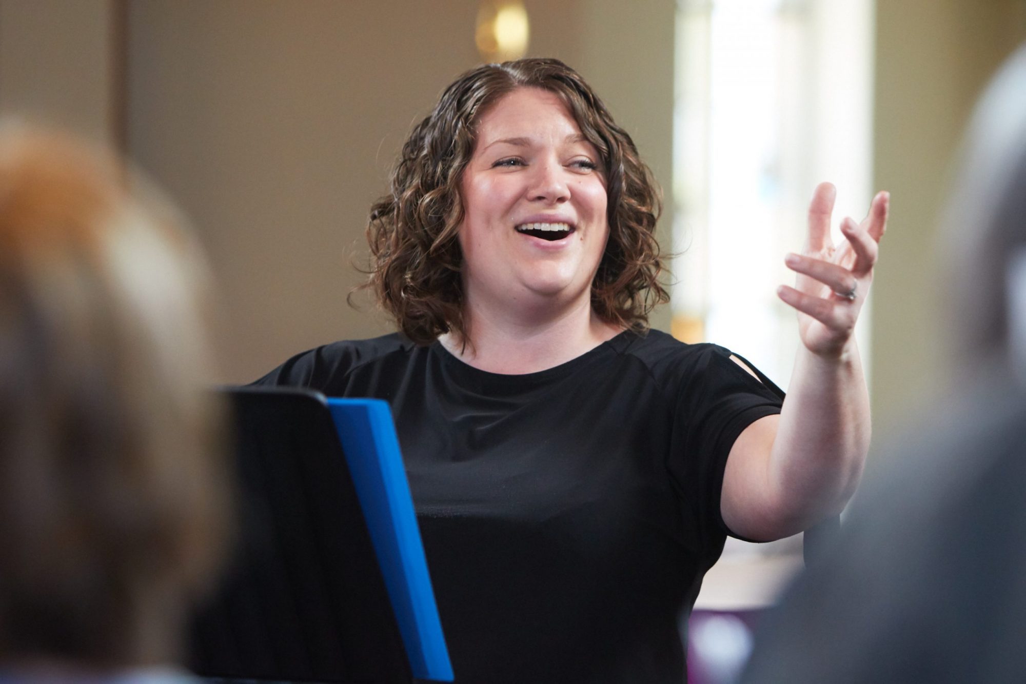 Contact – Sing It Loud